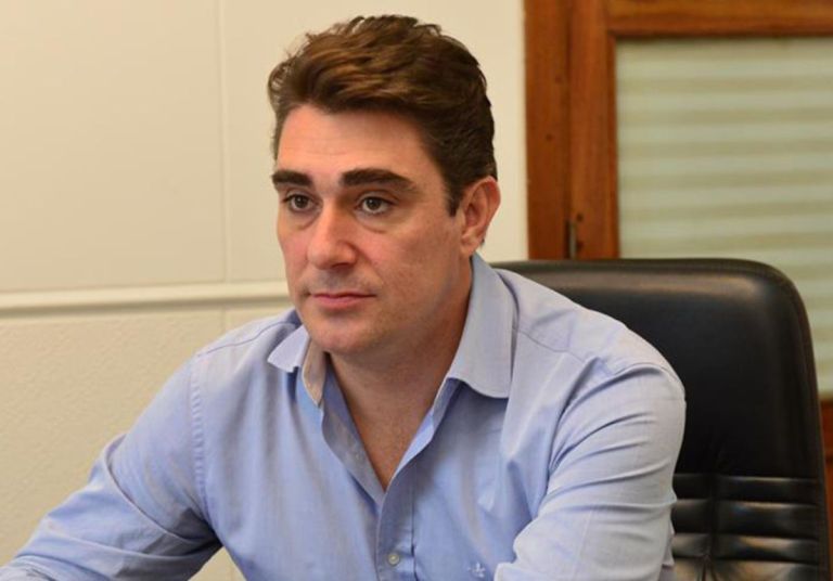 Iguacel: "Thatcher defendió a sus fuerzas armadas, no como los ...