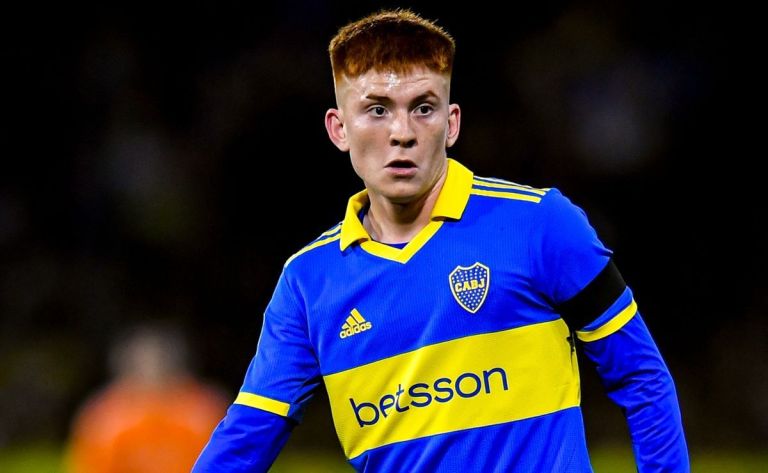 Valentín Barco fue presentado como nuevo jugador del Brighton ...